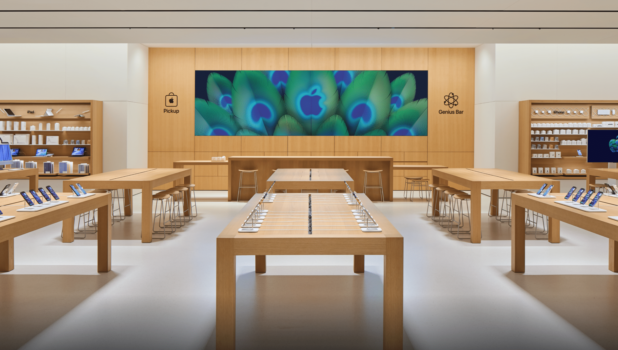 Apple Opens Fifth Retail Store in India With New Noida Location - TUAW